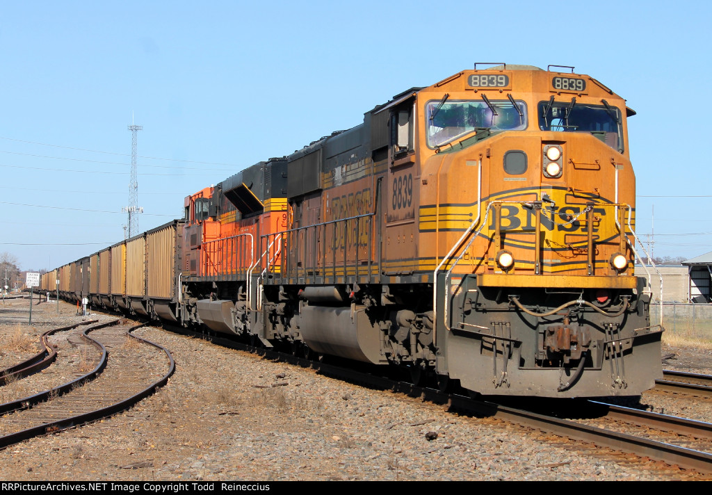 BNSF 8839